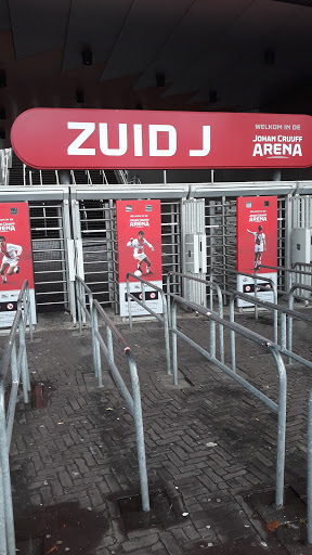 Johan Cruijff ArenA - Ingang Zuid J: Ingress portal