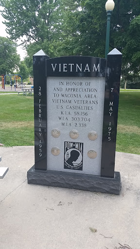 WWII, Korean War and Vietnam War Memorials: Ingress portal